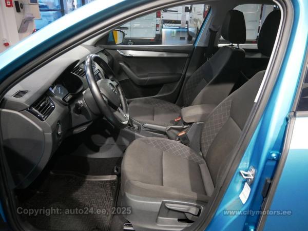 Blue Skoda Octavia 2018 in Tallinn, with an engine capacity of 1.00 L and mileage of 84 thousand km for 11900 €, photo 8 on AUTOMOTO.COM.LV