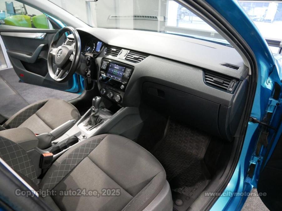 Blue Skoda Octavia 2018 in Tallinn, with an engine capacity of 1.00 L and mileage of 84 thousand km for 11900 €, photo 9 on AUTOMOTO.COM.LV