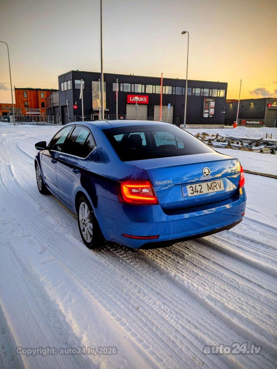 Blue Skoda Octavia 2018 in Tallinn, with an engine capacity of 1.80 L and mileage of 139 thousand km for 12900 €, photo 5 on AUTOMOTO.COM.LV