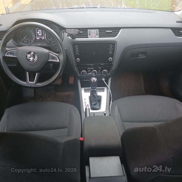 Blue Skoda Octavia 2018 in Rakvere, with an engine capacity of 1.60 L and mileage of 185 thousand km for 8999 €, photo 10 on AUTOMOTO.COM.LV