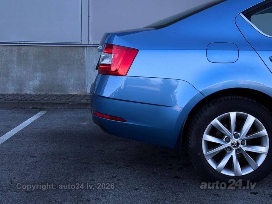 Blue Skoda Octavia 2019 in Tallinn, with an engine capacity of 1.00 L and mileage of 83 thousand km for 10900 €, photo 11 on AUTOMOTO.COM.LV