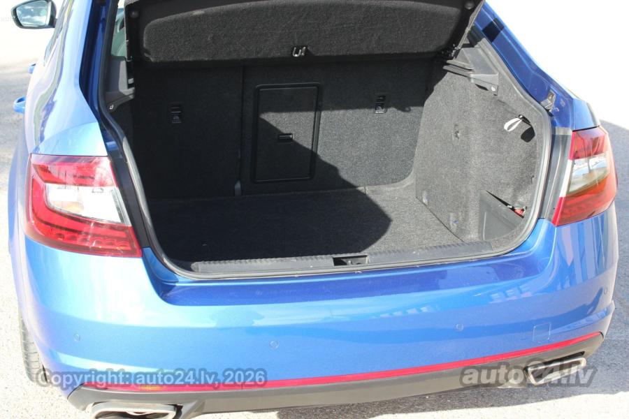 Blue Skoda Octavia 2019 in Tallinn, with an engine capacity of 2.00 L and mileage of 98 thousand km for 17900 €, photo 10 on AUTOMOTO.COM.LV