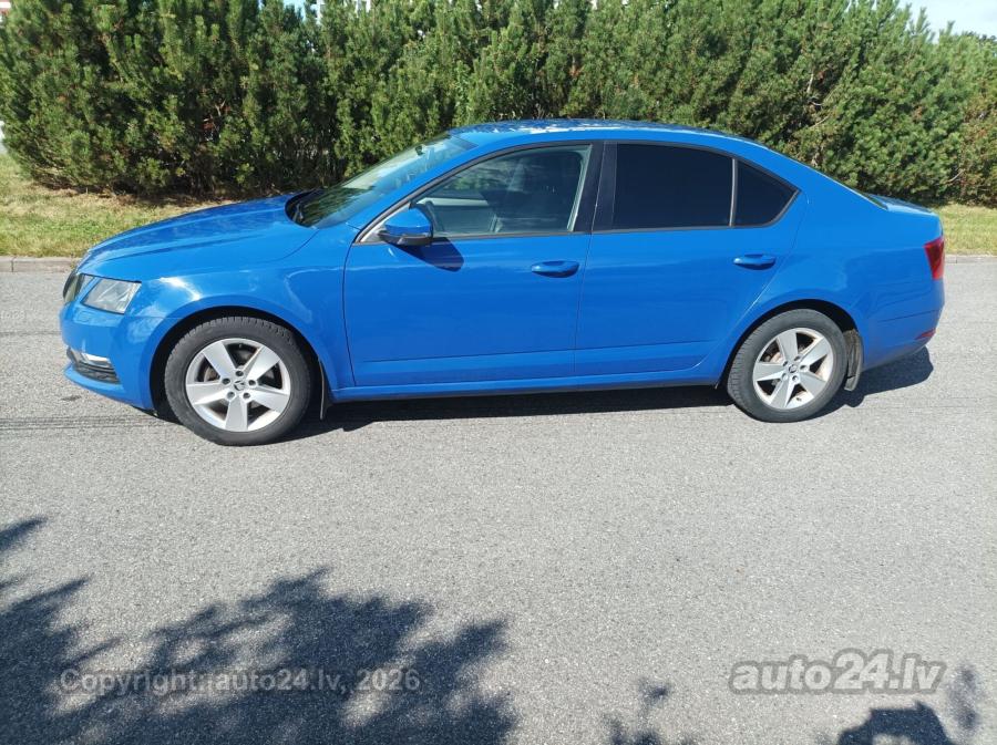 Blue Skoda Octavia 2019 in Tallinn, with an engine capacity of 1.00 L and mileage of 270 thousand km for 6650 €, photo 3 on AUTOMOTO.COM.LV