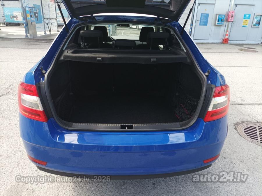Blue Skoda Octavia 2019 in Tallinn, with an engine capacity of 1.00 L and mileage of 270 thousand km for 6650 €, photo 6 on AUTOMOTO.COM.LV