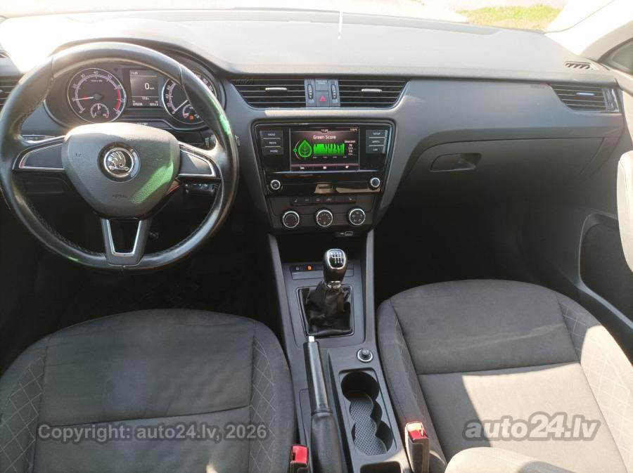 Blue Skoda Octavia 2019 in Tallinn, with an engine capacity of 1.00 L and mileage of 270 thousand km for 6650 €, photo 12 on AUTOMOTO.COM.LV