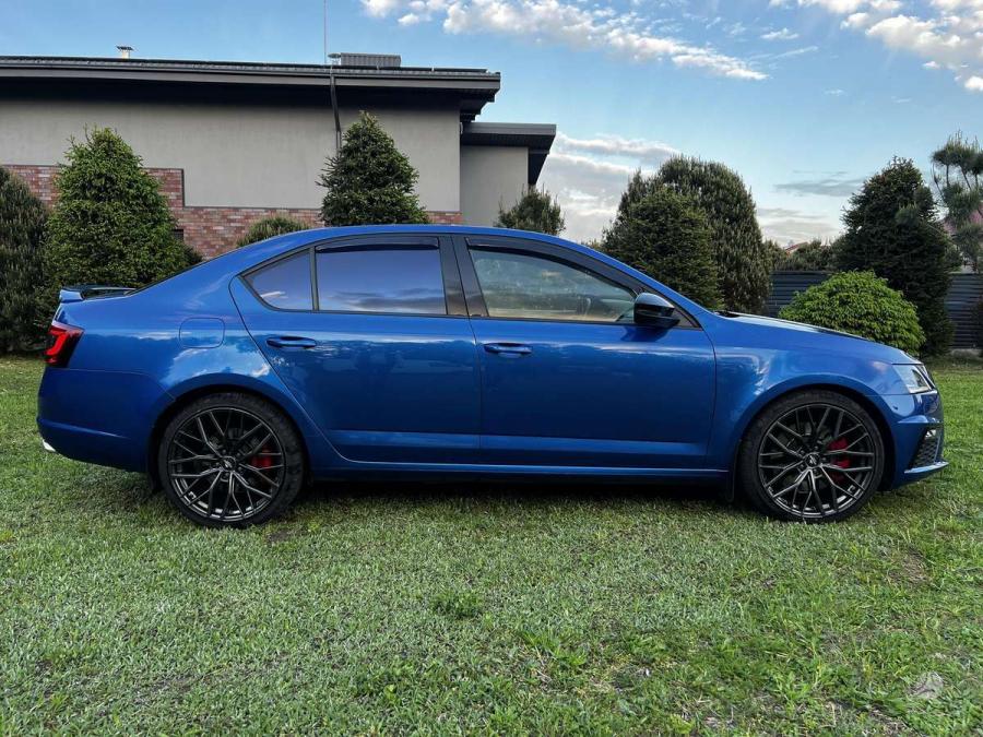Blue Skoda Octavia 2019 in Kaunas, with an engine capacity of 1.98 L and mileage of 147 thousand km for 17750 €, photo 5 on AUTOMOTO.COM.LV