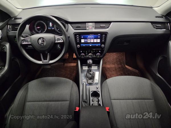 Blue Skoda Octavia 2019 in Tallinn, with an engine capacity of 1.50 L and mileage of 111 thousand km for 12490 €, photo 8 on AUTOMOTO.COM.LV