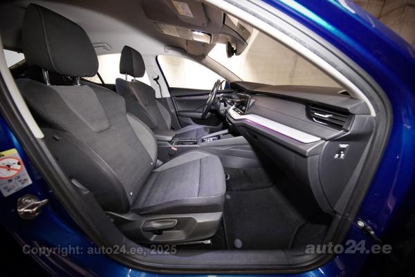 Zils Skoda Octavia 2020 Tallina, ar dzinēja tilpumu 2.00 L un nobraukumu 118 tūkst. km par 16990 €, foto 11 vietnē AUTOMOTO.COM.LV