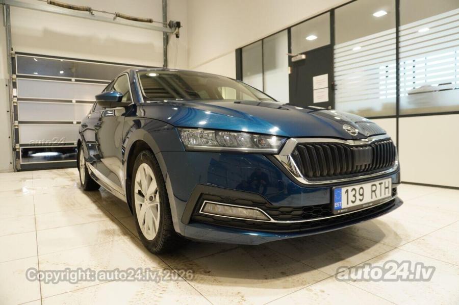 Blue Skoda Octavia 2020 in Tallinn, with an engine capacity of 1.50 L and mileage of 78 thousand km for 17300 €, photo 4 on AUTOMOTO.COM.LV