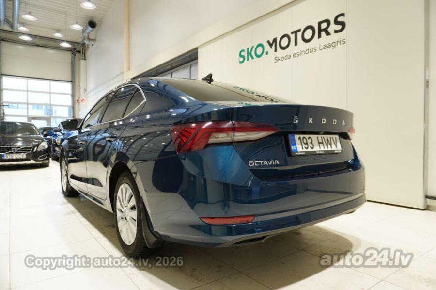 Zils Skoda Octavia 2020 Tallina, ar dzinēja tilpumu 2.00 L un nobraukumu 34 tūkst. km par 18200 €, foto 2 vietnē AUTOMOTO.COM.LV