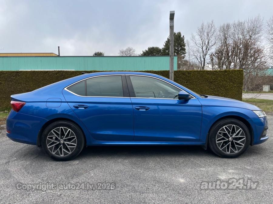 Zils Skoda Octavia 2020 Tallina, ar dzinēja tilpumu 1.00 L un nobraukumu 64 tūkst. km par 16900 €, foto 4 vietnē AUTOMOTO.COM.LV