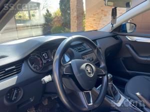 Zils Skoda Octavia 2020 Rīga, ar dzinēja tilpumu 1.00 L un nobraukumu 100 tūkst. km par 8350 €, foto 6 vietnē AUTOMOTO.COM.LV
