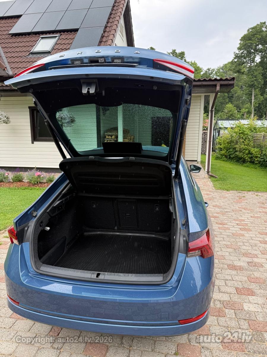 Zils Skoda Octavia 2020 Tallina, ar dzinēja tilpumu 1.50 L un nobraukumu 84 tūkst. km par 20800 €, foto 10 vietnē AUTOMOTO.COM.LV