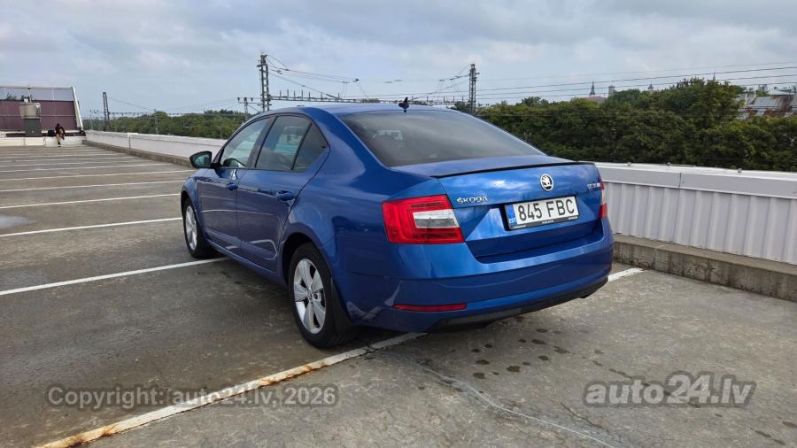 Blue Skoda Octavia 2020 in Tallinn, with an engine capacity of 1.50 L and mileage of 204 thousand km for 9990 €, photo 4 on AUTOMOTO.COM.LV