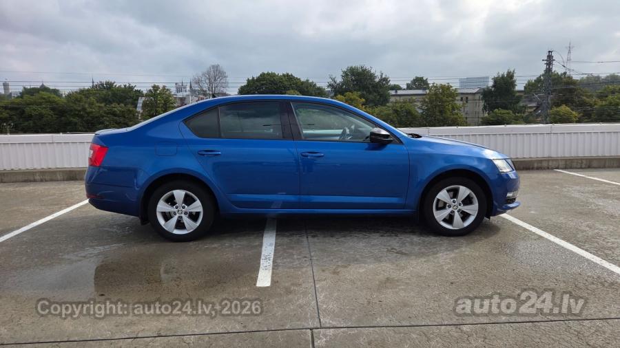 Blue Skoda Octavia 2020 in Tallinn, with an engine capacity of 1.50 L and mileage of 204 thousand km for 9990 €, photo 9 on AUTOMOTO.COM.LV