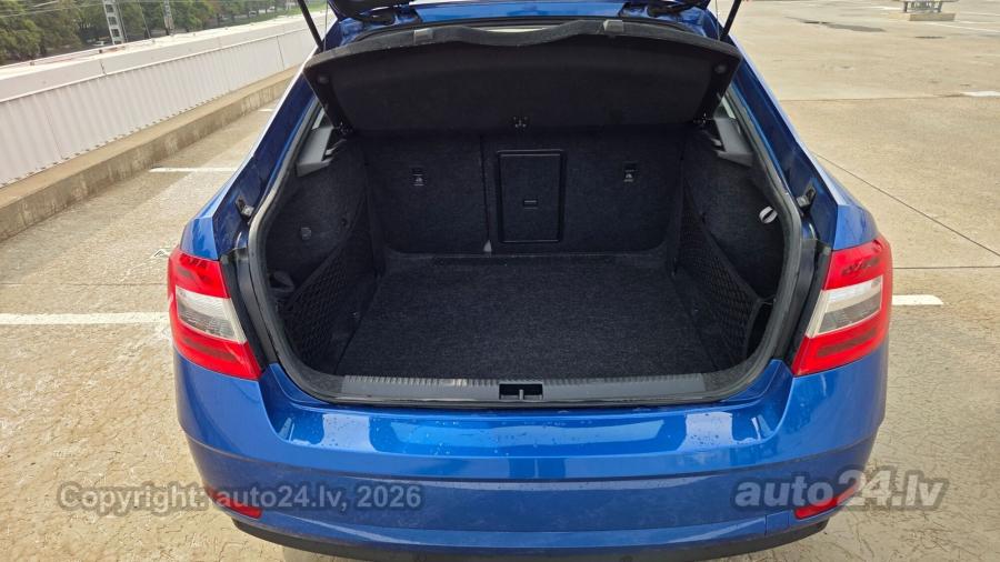 Blue Skoda Octavia 2020 in Tallinn, with an engine capacity of 1.50 L and mileage of 204 thousand km for 9990 €, photo 19 on AUTOMOTO.COM.LV