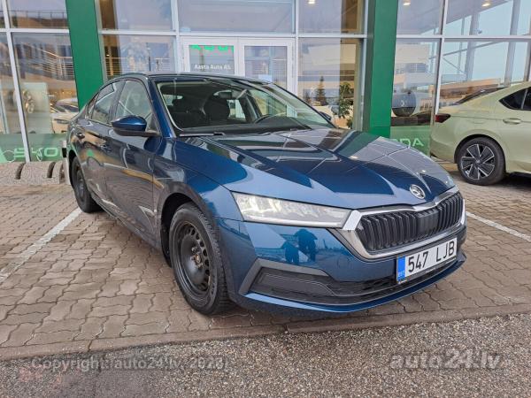 Zils Skoda Octavia 2021 Tartu, ar dzinēja tilpumu 1.00 L un nobraukumu 54 tūkst. km par 12900 €, foto 1 vietnē AUTOMOTO.COM.LV