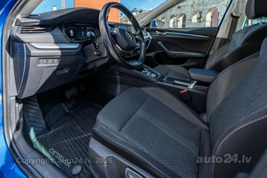 Zils Skoda Octavia 2021 Saue, ar dzinēja tilpumu 1.50 L un nobraukumu 98 tūkst. km par 16500 €, foto 15 vietnē AUTOMOTO.COM.LV