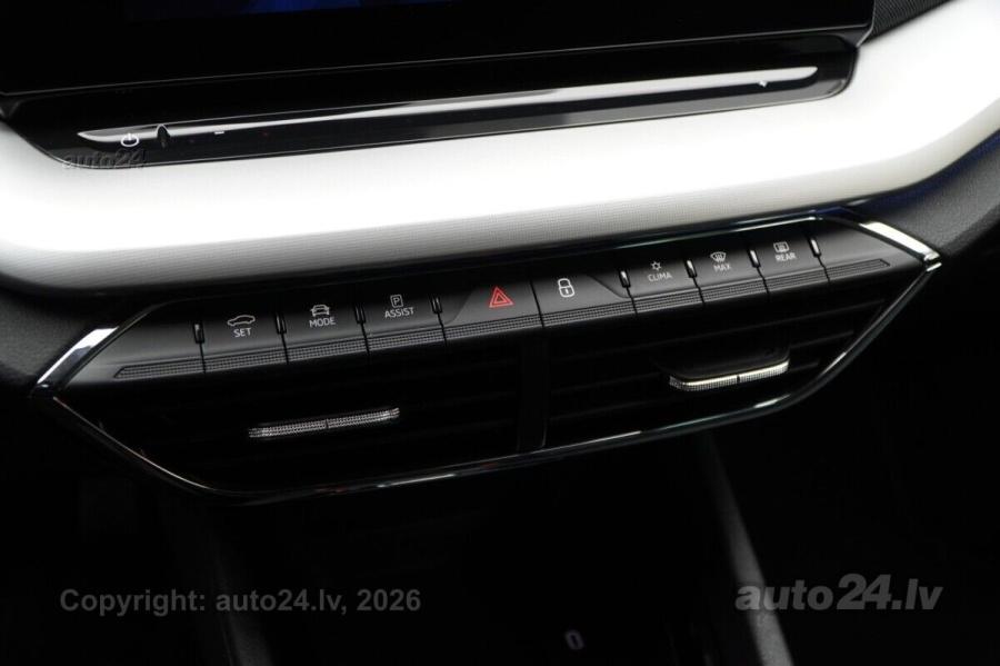 Blue Skoda Octavia 2021 in Tallinn, with an engine capacity of 2.00 L and mileage of 143 thousand km for 17000 €, photo 16 on AUTOMOTO.COM.LV