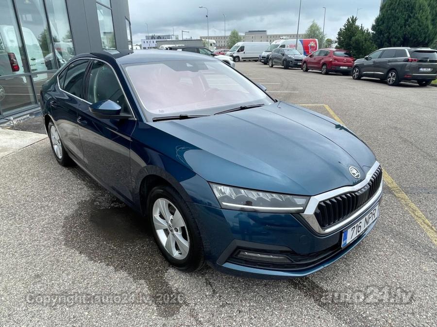 Blue Skoda Octavia 2021 in Tartu, with an engine capacity of 1.50 L and mileage of 117 thousand km for 16990 €, photo 4 on AUTOMOTO.COM.LV