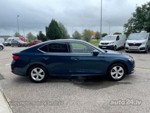 Blue Skoda Octavia 2021 in Tartu, with an engine capacity of 1.50 L and mileage of 117 thousand km for 16990 €, photo 8 on AUTOMOTO.COM.LV