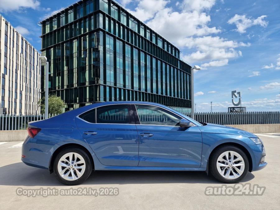 Blue Skoda Octavia 2021 in Tallinn, with an engine capacity of 2.00 L and mileage of 90 thousand km for 16600 €, photo 4 on AUTOMOTO.COM.LV
