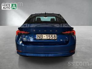 Blue Skoda Octavia 2021 in Riga, with an engine capacity of 1.50 L and mileage of 85 thousand km for 17790 €, photo 6 on AUTOMOTO.COM.LV
