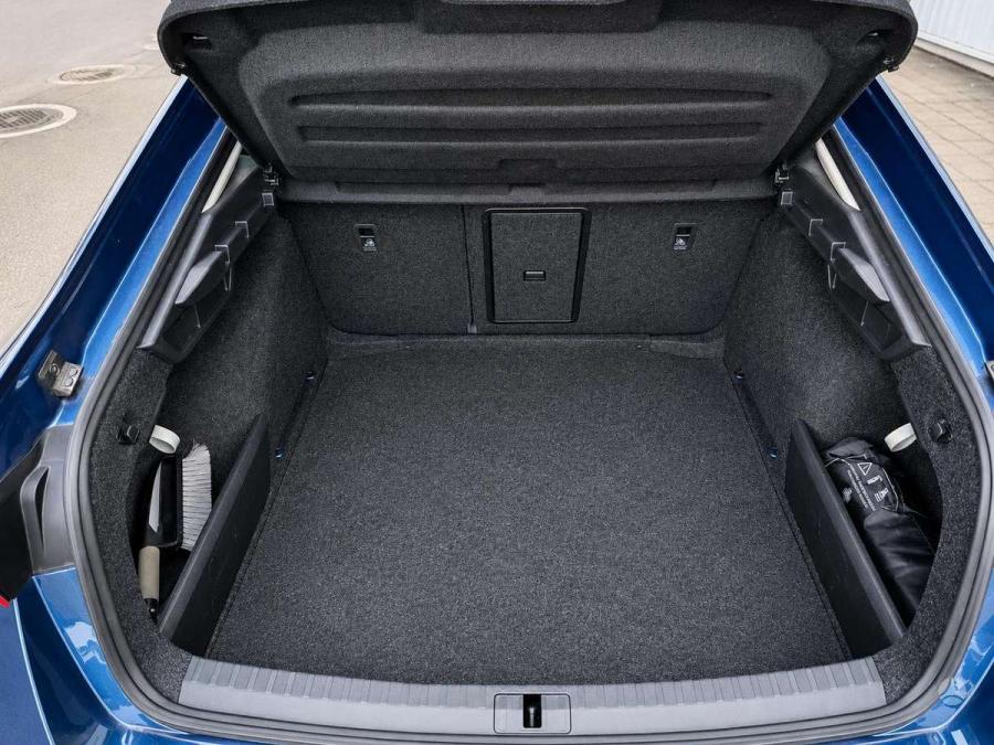 Blue Skoda Octavia 2021 in Vilnius, with an engine capacity of 1.50 L and mileage of 56 thousand km for 18750 €, photo 22 on AUTOMOTO.COM.LV