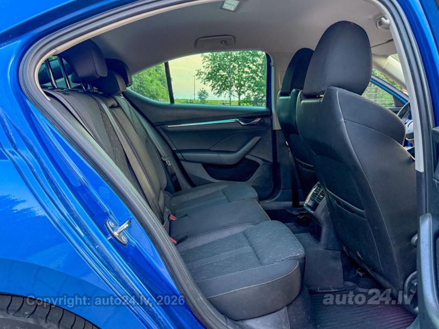 Синий Шкода Октавия 2021 в Пярну, объемом двигателя 1.50 л и пробегом 94 тыс. км за 16900 €, фото 14 на AUTOMOTO.COM.LV