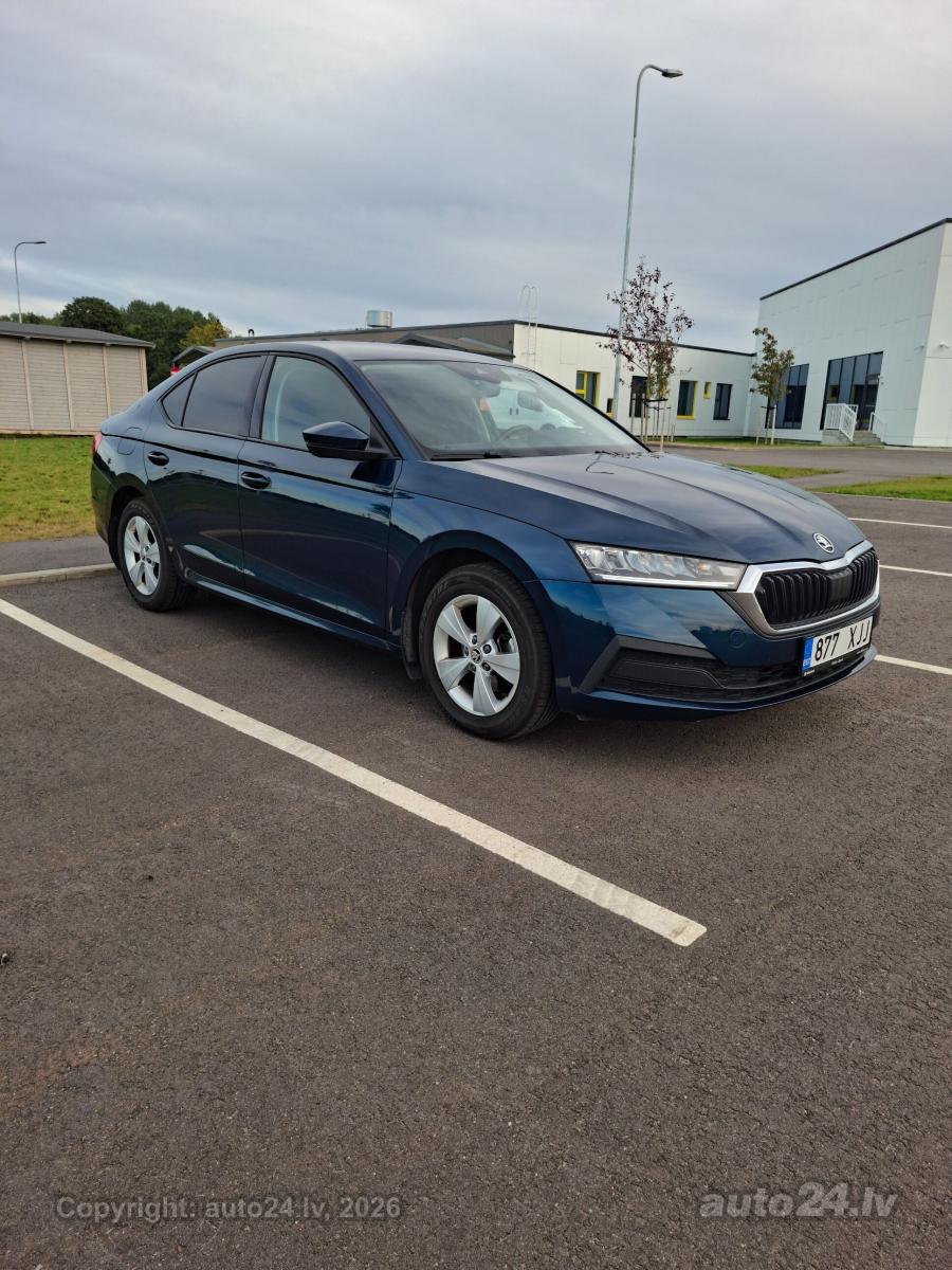 Blue Skoda Octavia 2021 in Tallinn, with an engine capacity of 1.00 L and mileage of 59 thousand km for 12600 €, photo 3 on AUTOMOTO.COM.LV