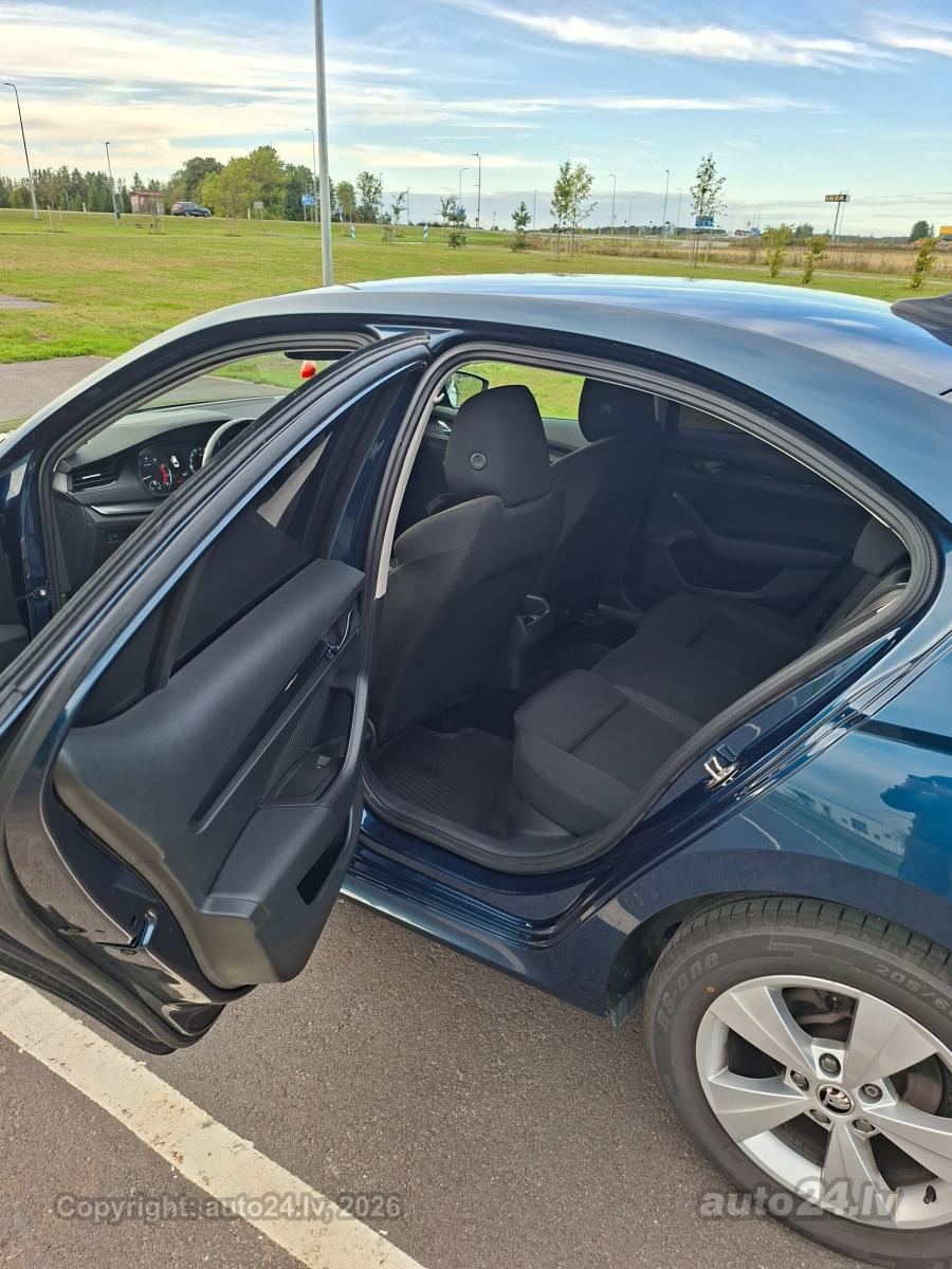 Blue Skoda Octavia 2021 in Tallinn, with an engine capacity of 1.00 L and mileage of 59 thousand km for 12600 €, photo 12 on AUTOMOTO.COM.LV