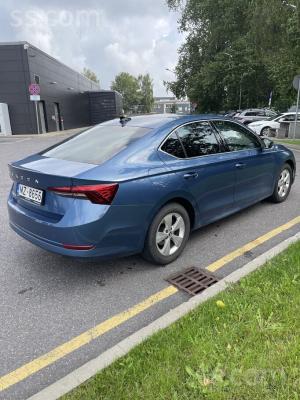 Blue Skoda Octavia 2021 in Riga, with an engine capacity of 1.50 L and mileage of 71 thousand km for 16800 €, photo 7 on AUTOMOTO.COM.LV