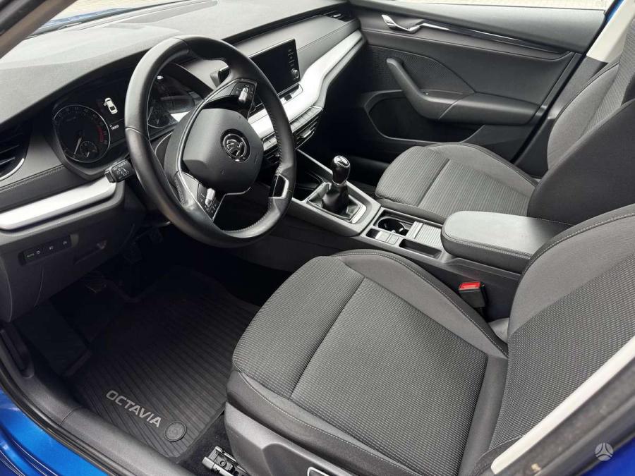 Синий Шкода Октавия 2021 в Каунас, объемом двигателя 1.97 л и пробегом 185 тыс. км за 12250 €, фото 7 на AUTOMOTO.COM.LV