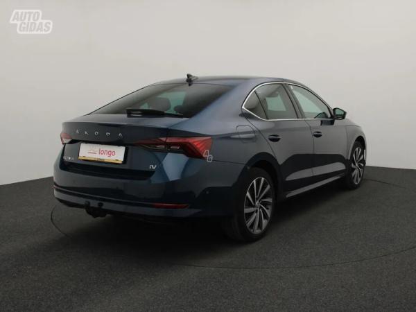 Blue Skoda Octavia 2022 in Vilnius, with an engine capacity of 1.40 L and mileage of 141 thousand km for 19199 €, photo 8 on AUTOMOTO.COM.LV
