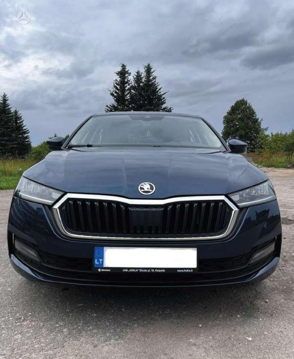 Blue Skoda Octavia 2022 in Klaipeda, with an engine capacity of 1.50 L and mileage of 99 thousand km for 18800 €, photo 4 on AUTOMOTO.COM.LV