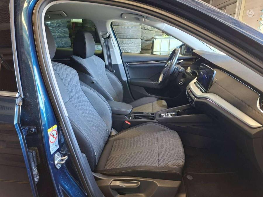 Blue Skoda Octavia 2023 in Klaipeda, with an engine capacity of 1.50 L and mileage of 110 thousand km for 17999 €, photo 6 on AUTOMOTO.COM.LV