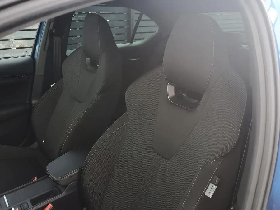 Blue Skoda Octavia 2023 in Tukums, with an engine capacity of 1.50 L and mileage of 56 thousand km for 22900 €, photo 7 on AUTOMOTO.COM.LV