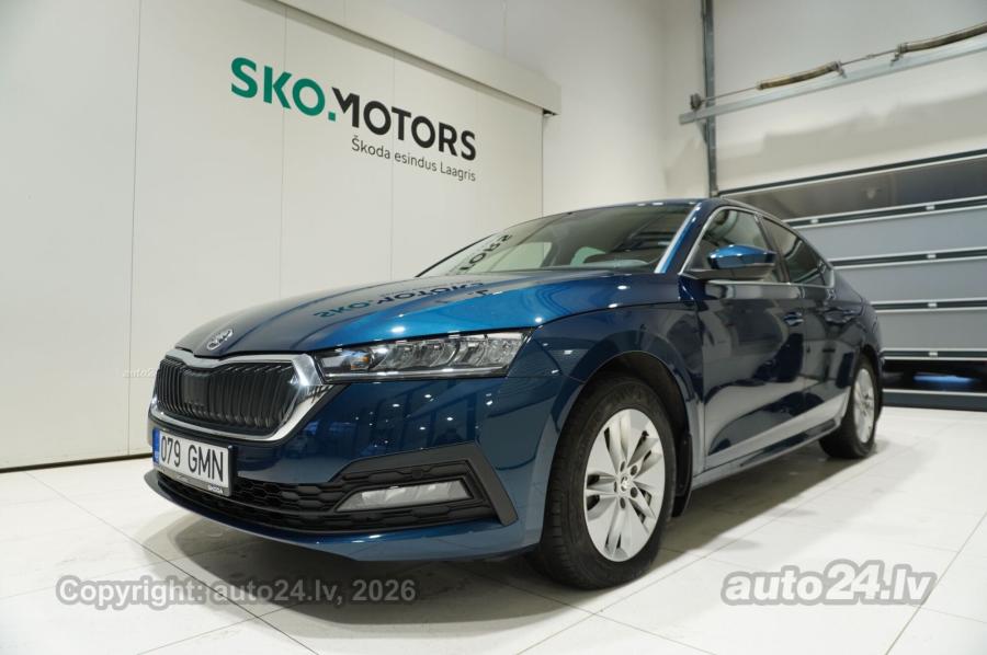Zils Skoda Octavia 2024 Tallina, ar dzinēja tilpumu 1.00 L un nobraukumu 35 tūkst. km par 20900 €, foto 1 vietnē AUTOMOTO.COM.LV