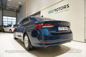 Zils Skoda Octavia 2024 Tallina, ar dzinēja tilpumu 1.00 L un nobraukumu 35 tūkst. km par 20900 €, foto 3 vietnē AUTOMOTO.COM.LV