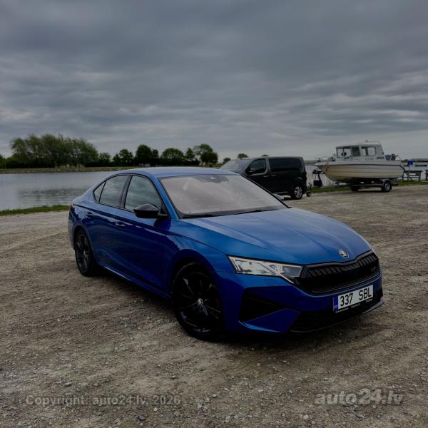 Zils Skoda Octavia 2024 Tallina, ar dzinēja tilpumu 2.00 L un nobraukumu 14 tūkst. km par 39000 €, foto 1 vietnē AUTOMOTO.COM.LV