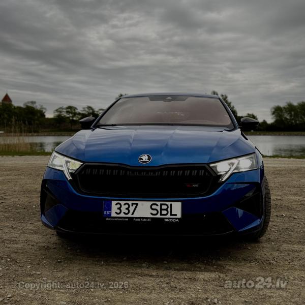 Zils Skoda Octavia 2024 Tallina, ar dzinēja tilpumu 2.00 L un nobraukumu 14 tūkst. km par 39000 €, foto 2 vietnē AUTOMOTO.COM.LV