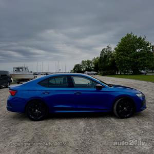 Zils Skoda Octavia 2024 Tallina, ar dzinēja tilpumu 2.00 L un nobraukumu 14 tūkst. km par 39000 €, foto 4 vietnē AUTOMOTO.COM.LV