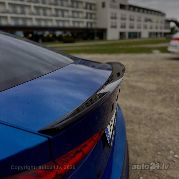 Zils Skoda Octavia 2024 Tallina, ar dzinēja tilpumu 2.00 L un nobraukumu 14 tūkst. km par 39000 €, foto 7 vietnē AUTOMOTO.COM.LV