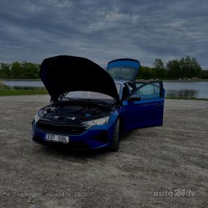 Zils Skoda Octavia 2024 Tallina, ar dzinēja tilpumu 2.00 L un nobraukumu 14 tūkst. km par 39000 €, foto 12 vietnē AUTOMOTO.COM.LV