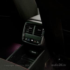 Zils Skoda Octavia 2024 Tallina, ar dzinēja tilpumu 2.00 L un nobraukumu 14 tūkst. km par 39000 €, foto 30 vietnē AUTOMOTO.COM.LV