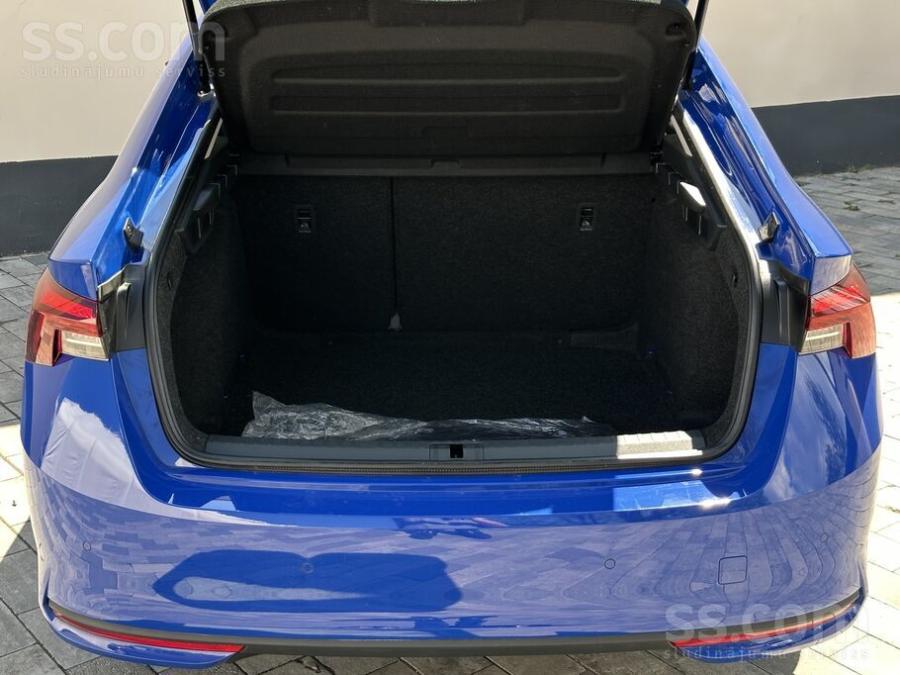Blue Skoda Octavia 2025 in Riga, with an engine capacity of 1.50 L and mileage of 29 thousand km for 19950 €, photo 24 on AUTOMOTO.COM.LV