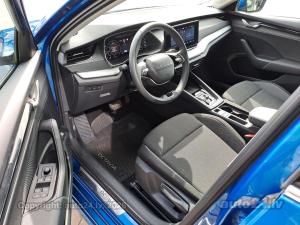 Zils Skoda Octavia 2026 Tartu, ar dzinēja tilpumu 1.50 L un nobraukumu 13 tūkst. km par 27900 €, foto 5 vietnē AUTOMOTO.COM.LV