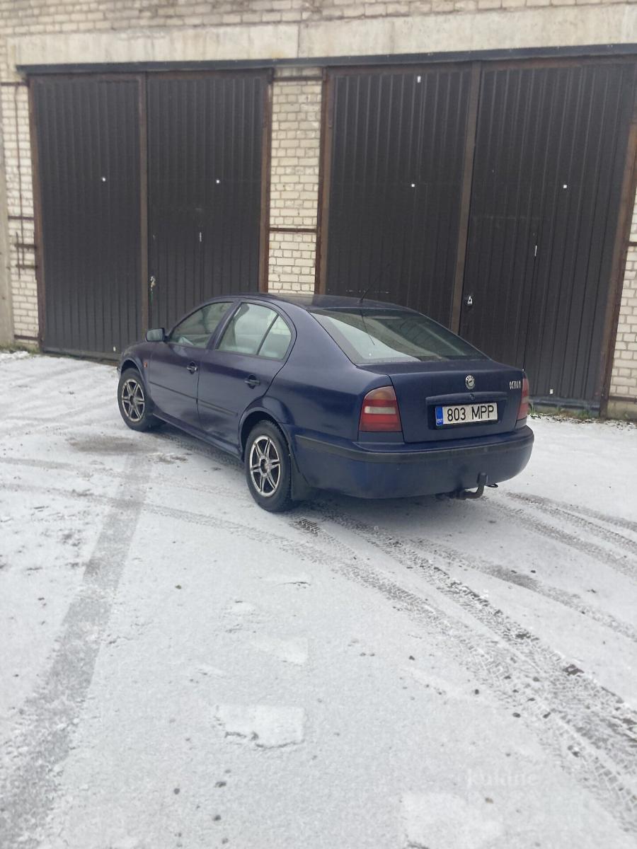 Zils Skoda Octavia 1998 Tallina, ar dzinēja tilpumu 1.90 L un nobraukumu 0 tūkst. km par 800 €, foto 5 vietnē AUTOMOTO.COM.LV