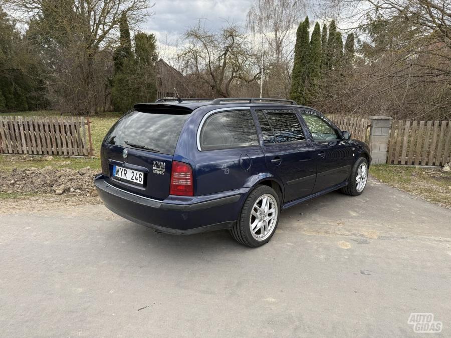 Blue Skoda Octavia 1999 in Vilkaviskis, with an engine capacity of 1.90 L and mileage of 364 thousand km for 1000 €, photo 5 on AUTOMOTO.COM.LV