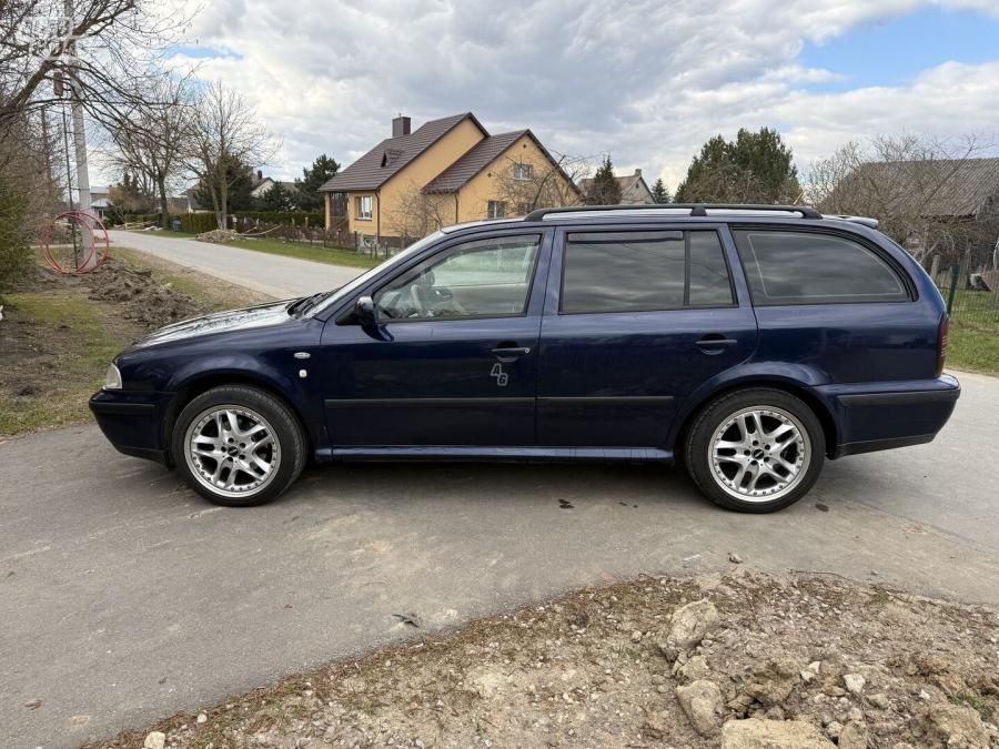 Blue Skoda Octavia 1999 in Vilkaviskis, with an engine capacity of 1.90 L and mileage of 364 thousand km for 1000 €, photo 9 on AUTOMOTO.COM.LV